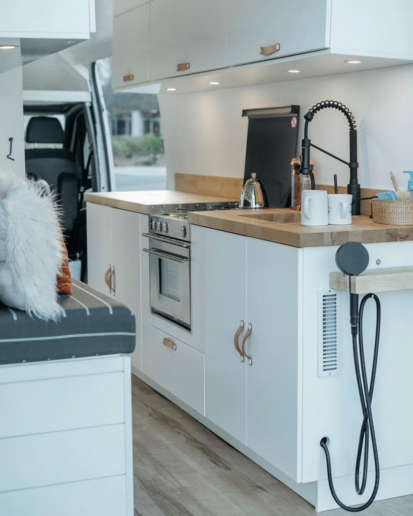 10 Amazing Sprinter Van Conversion Ideas And Examples » Mercedes ...